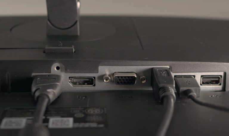 How to Close Laptop and Use Monitor Windows 11